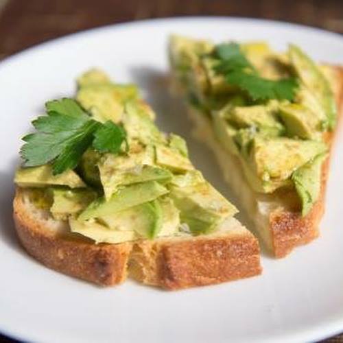 Recipe: Rosella’s Avocado Toast - San Antonio Magazine