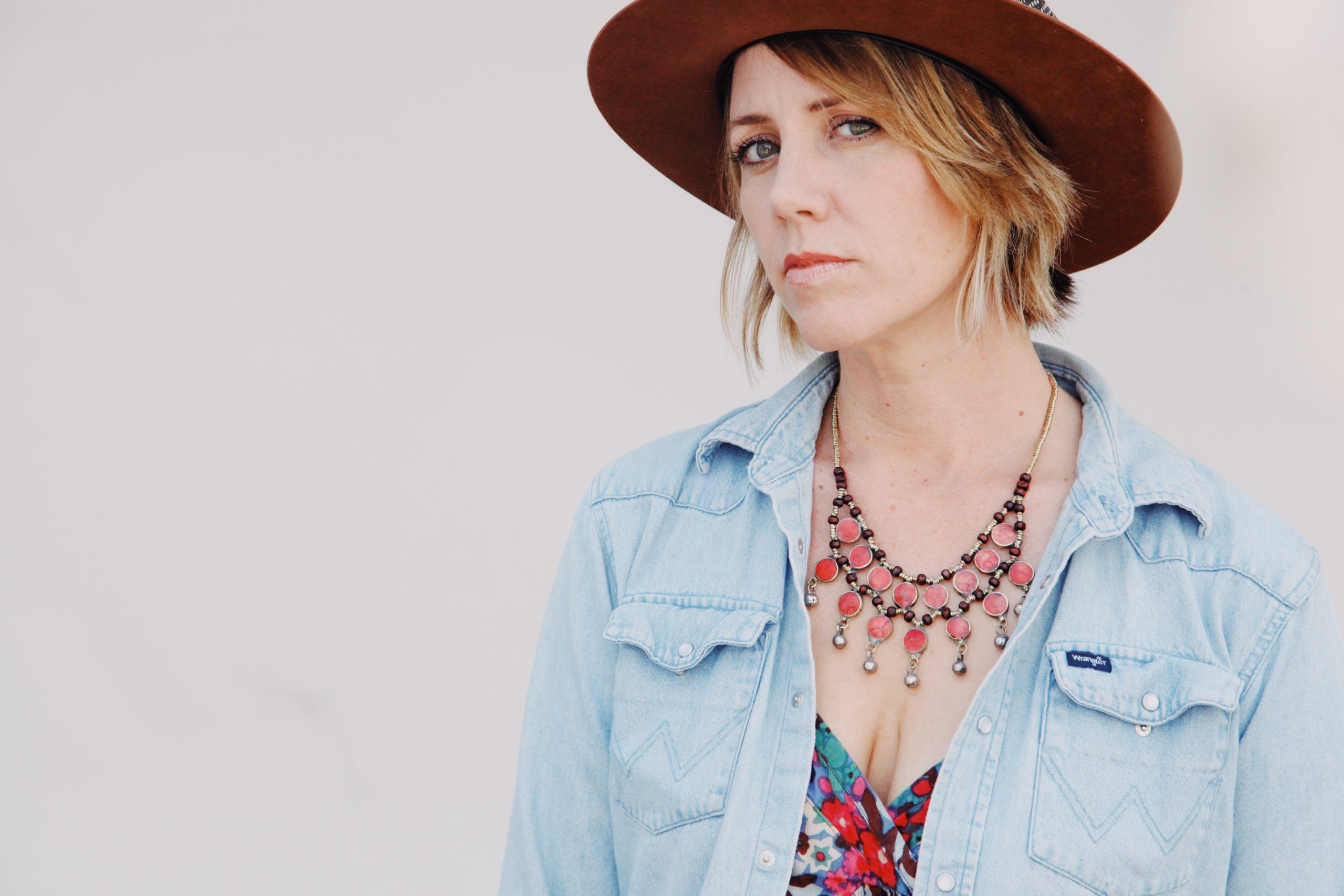 Jamie Lin Wilson and Mike & The Moonpies at Gruene Hall - San Antonio ...