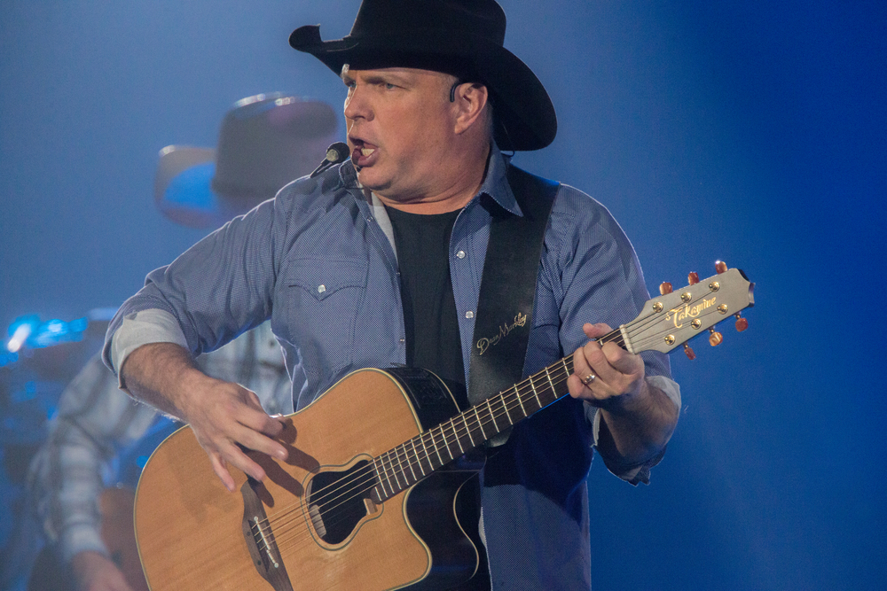 Garth Brooks Promises “Most Fun” Show of the Tour in San Antonio - San ...