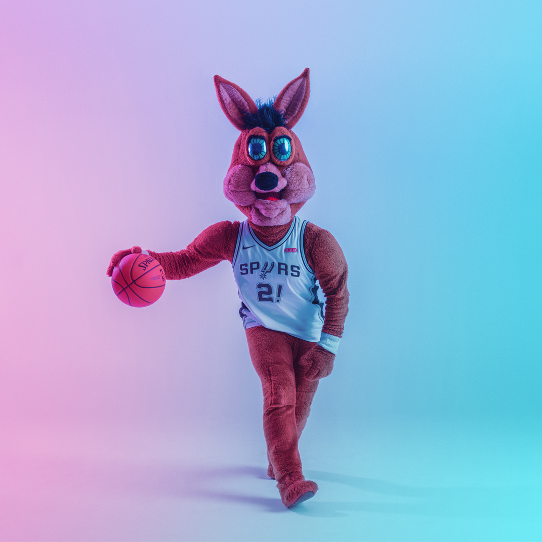 It’s Spurs Time! - San Antonio Magazine